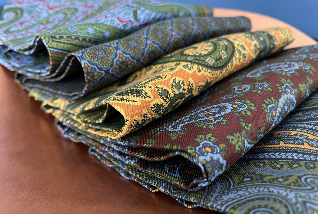 UDOLPHO - Anicent Madder Silk Day Cravat - Cravat Club London