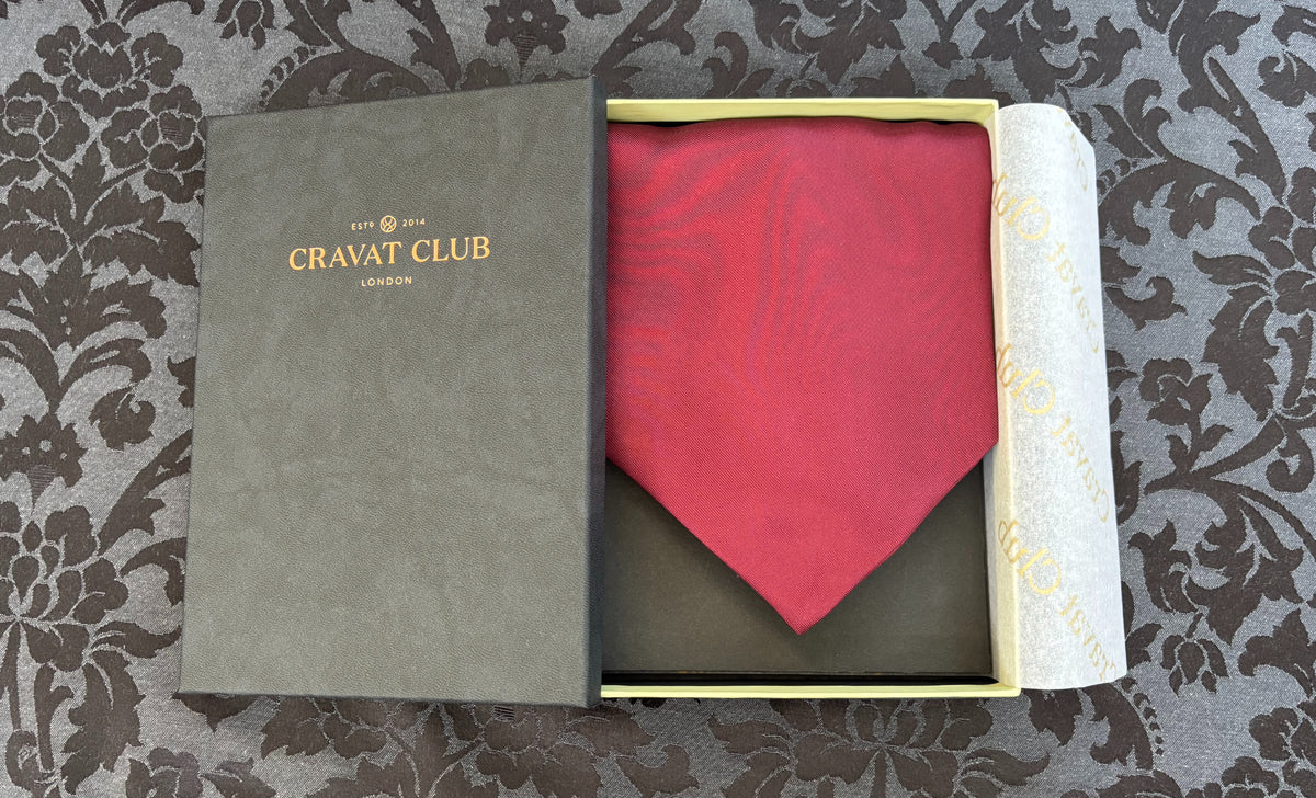 SYRAH - Hand-Dyed Plain Wine Red Silk Day Cravat – Cravat Club